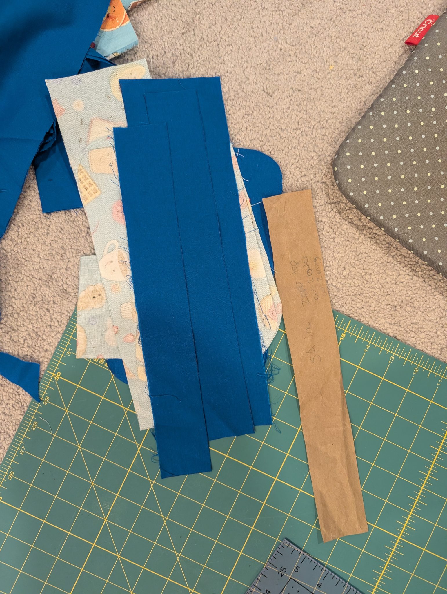 The Lady Beekeeper | A refined beekeeping experiment