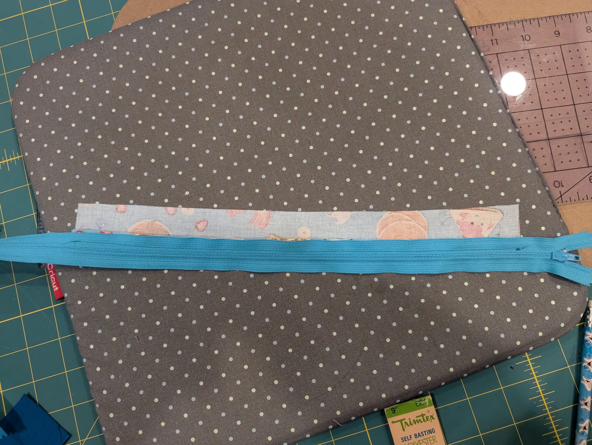 The Lady Beekeeper | A refined beekeeping experiment