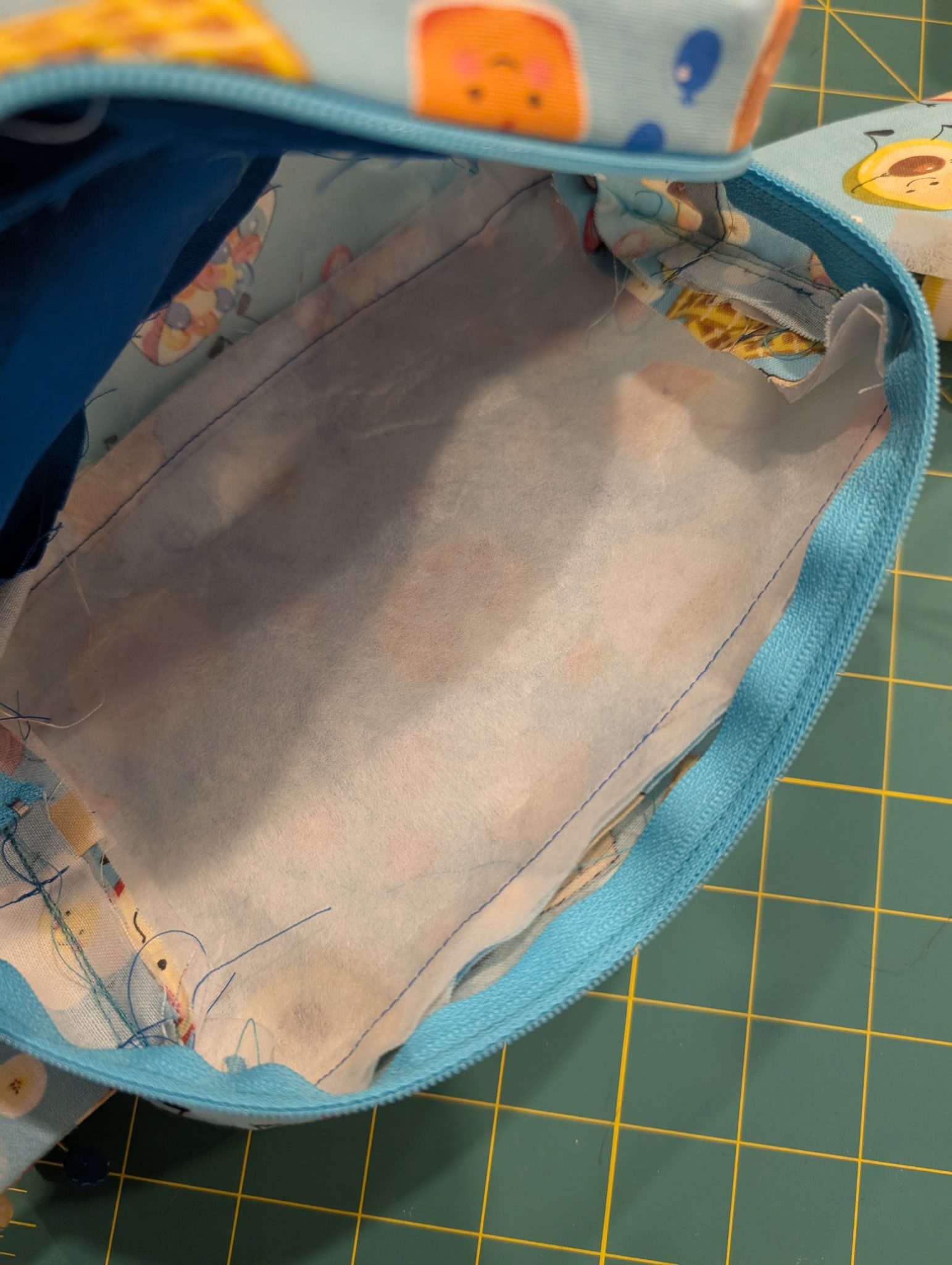 The Lady Beekeeper | A refined beekeeping experiment