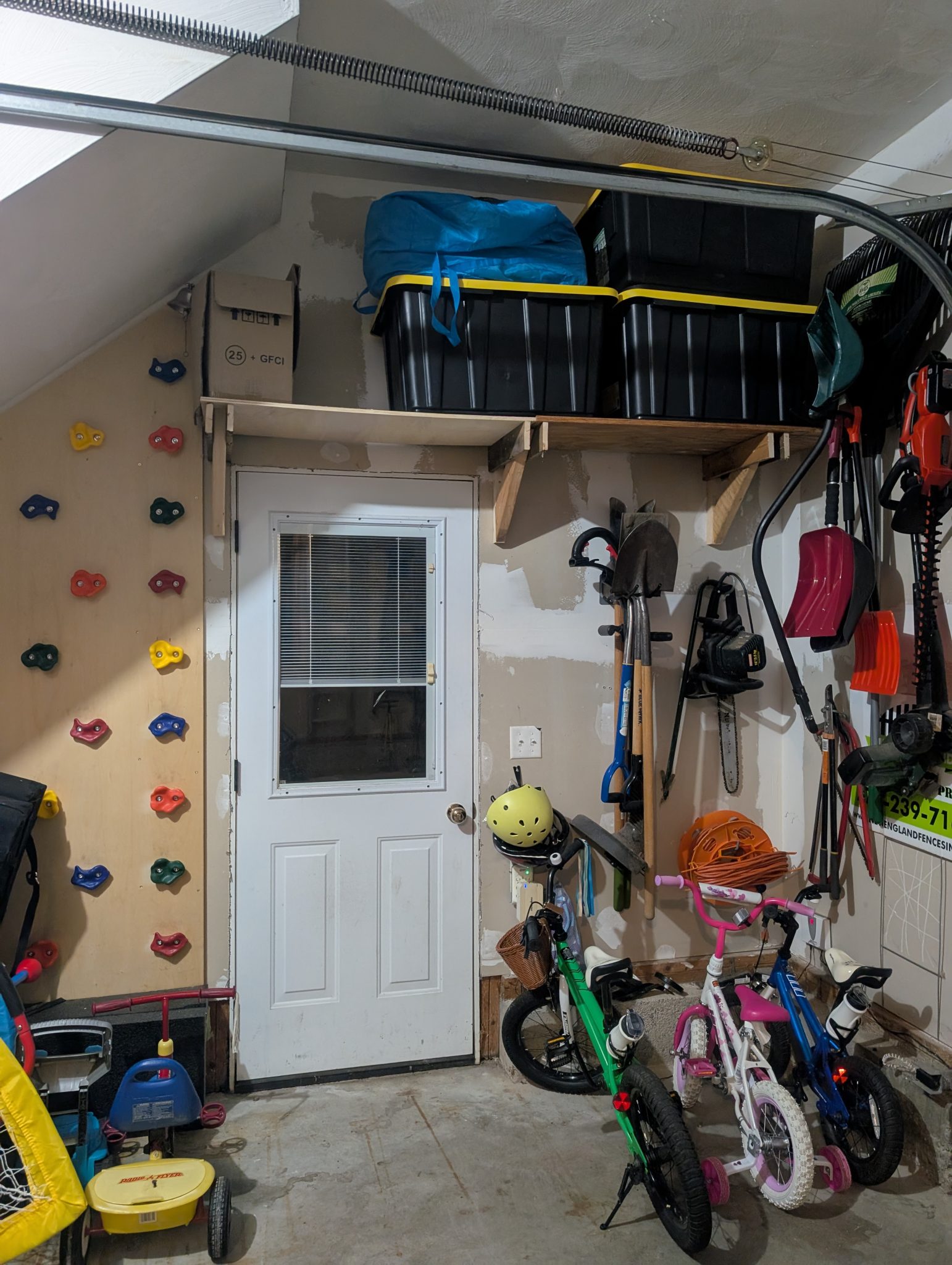 The Lady Beekeeper | A refined beekeeping experiment